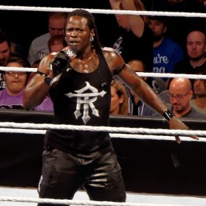 Reigns, Punk, Rhea, IYO SKY, Naomi, IWRG, Jelly Roll, Orton, SD, Lyra ...